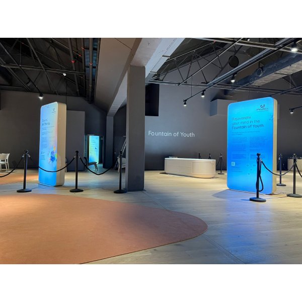 Double Sided Lightboxes (or Cubes) – FAB Displays